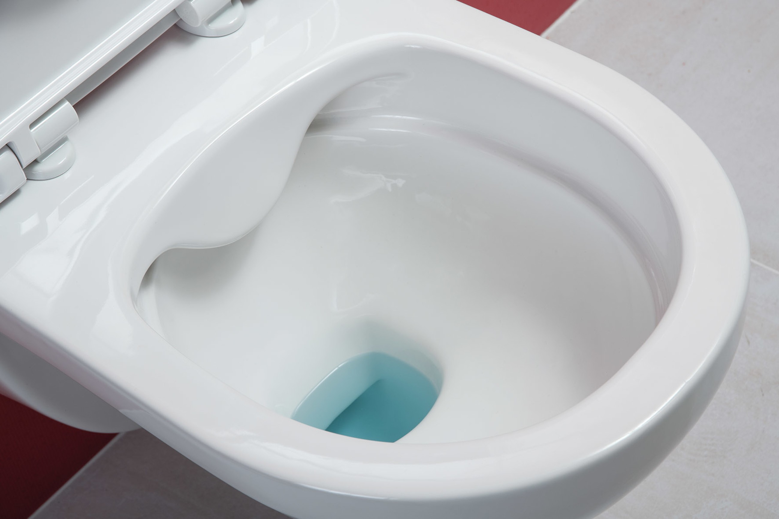 Jika: První kombiklozet s technologií rimless v nestárnoucí sérii Lyra ...