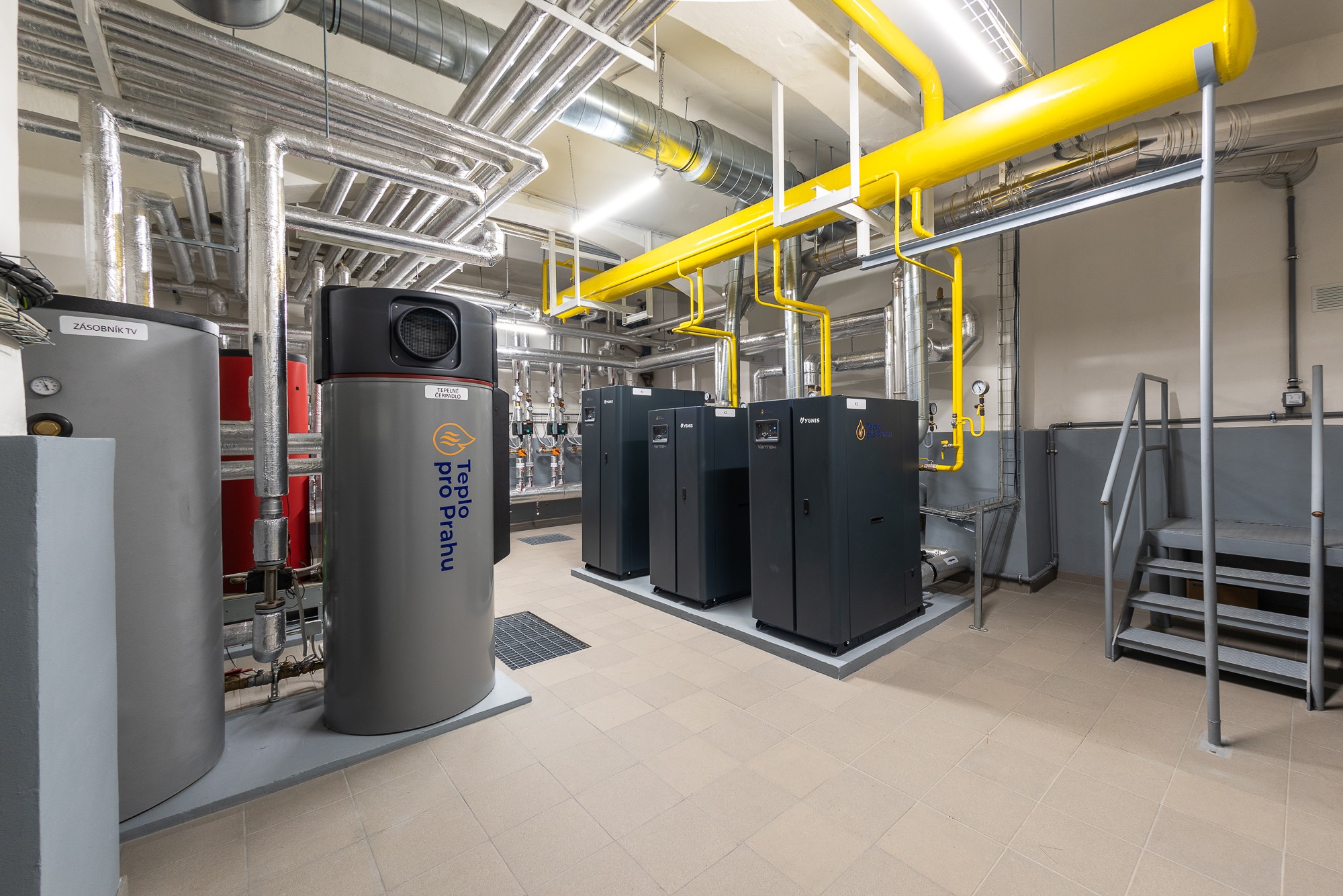 Kotelna s plynovými kotly a tepelným čerpadlem, využití tepla pro předehřev vody - TZB-info