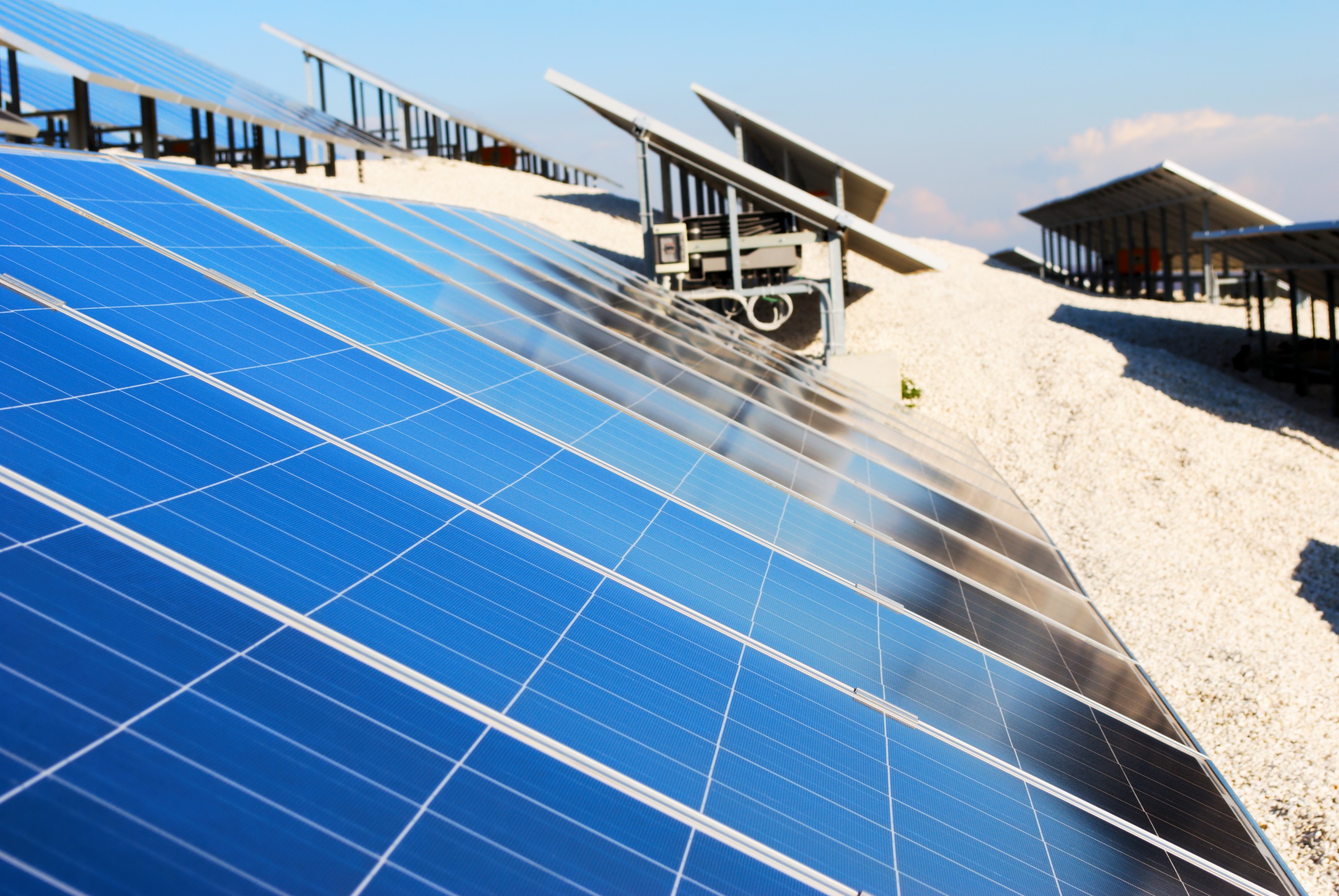 Fotovoltaické elektrárny: Globální instalace a růst v roce 2023 - TZB-info